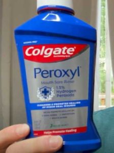 Colgate Peroxyl Mouth Sore Rinse Reviews: Is It Worth It?